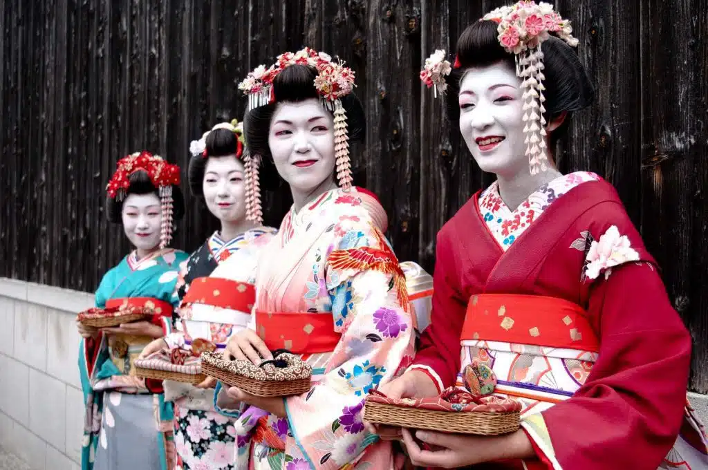 What are 5 traditions in Japan? - Japan Nihon