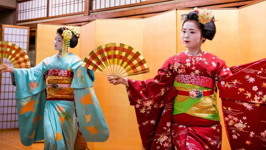 Do geishas still exist in Japan? - Japan Nihon
