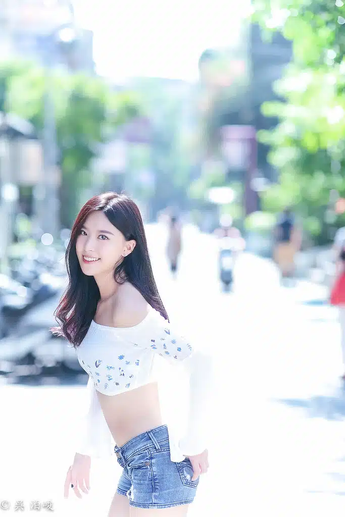 Is it okay to wear crop top in Japan? - Japan Nihon