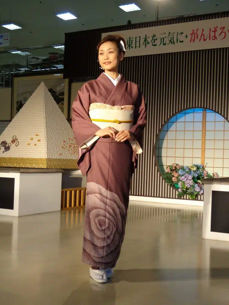 What is the average clothing size of a woman in Japan? - Japan Nihon