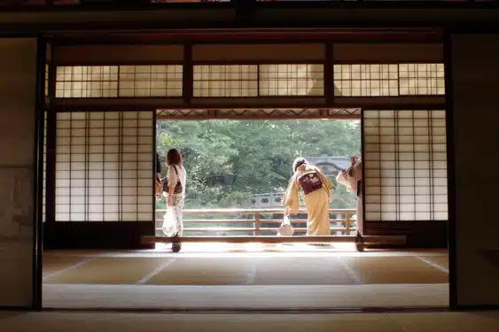 Why are Japanese houses made of paper? - Japan Nihon